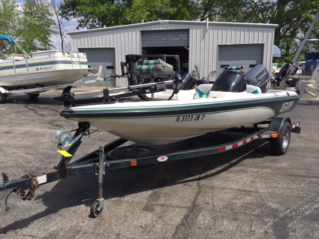 Used Boats - Lake Sara Marina, Inc.